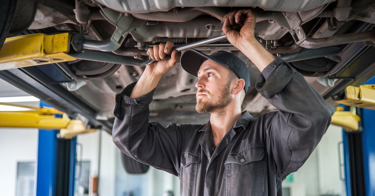 The Work of a Mechanic: An In-Depth Look at the Skills